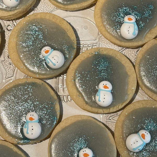 Made to Order | 1 Dozen Royal Icing Snowmen | 1 Inch | Cupcake Toppers ...