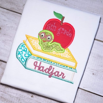 Bookworm Digital Machine Embroidery Applique Design 4 Sizes - Etsy