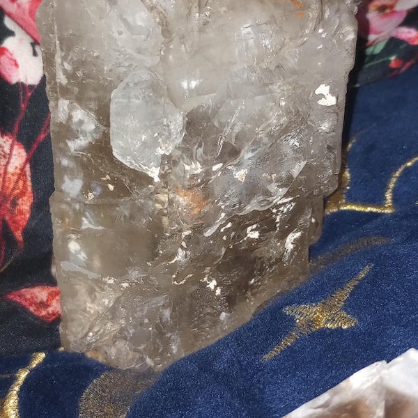 Angel Phantom Quartz Bubble- Amphibole Quartz- Hematite, Limonite ...