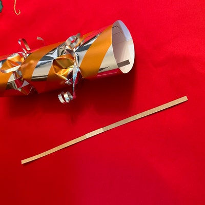 Christmas Cracker Snaps Pulls Bangs Make / Build Your Own Xmas Party ...