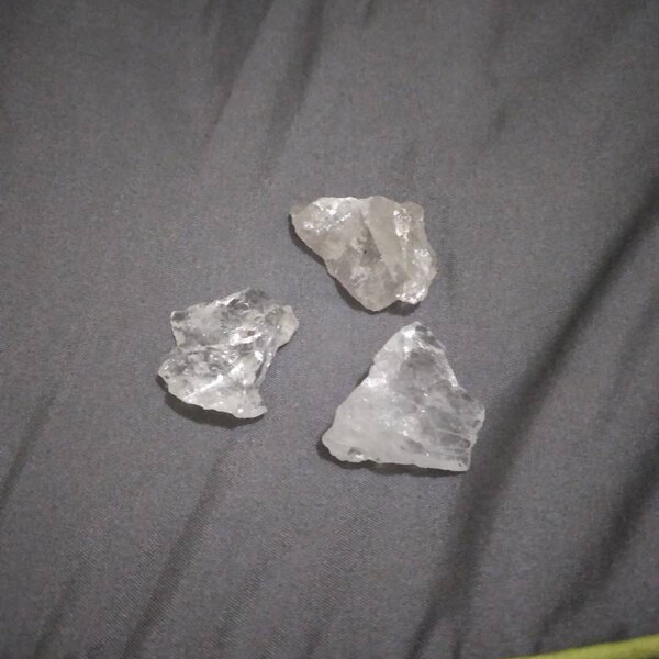 Raw Quartz Crystal - Crystal Quartz - Raw Quartz Stone - Rough Clear ...