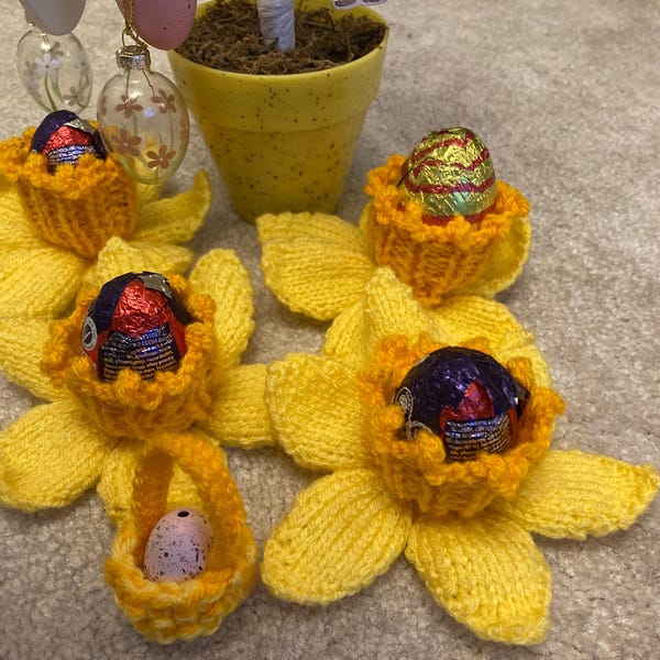 PDF KNITTING PATTERN Santa Sprout Ferrero Rocher Cover, Christmas ...