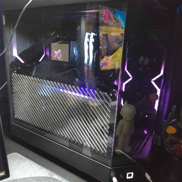 Hyte Y60 Custom Vented Side Panel - Etsy