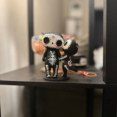 Girl Kissing Boy Skeleton's Cheek Figurine Hand Painted 3D Printed - Etsy