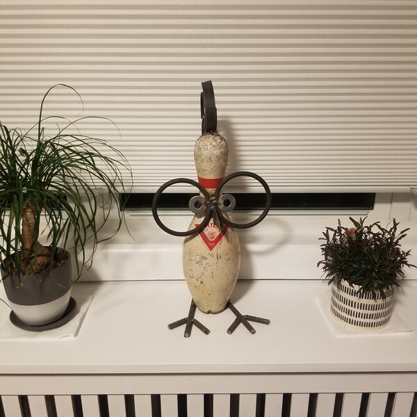 Bowling Pin Yard Art Bird. Recycled Garden Sculpture. - Etsy