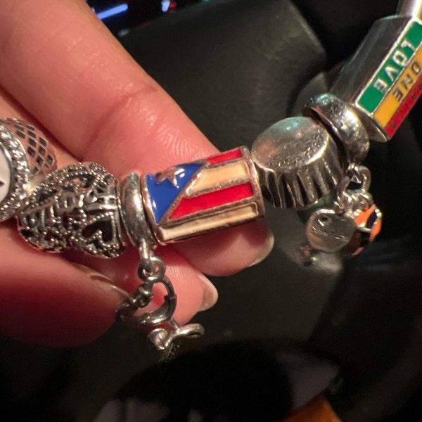 Ivory White Wood Rose Bouquet baker's Dozen of 13 Roses in Sleeve Tied ...