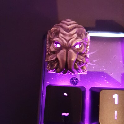 The Great Old One Cthulhu Solid Bronze Metal Premium Keycap Artisan ...