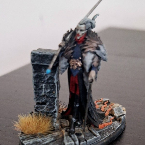 Faceless Queen Witchsong - Etsy