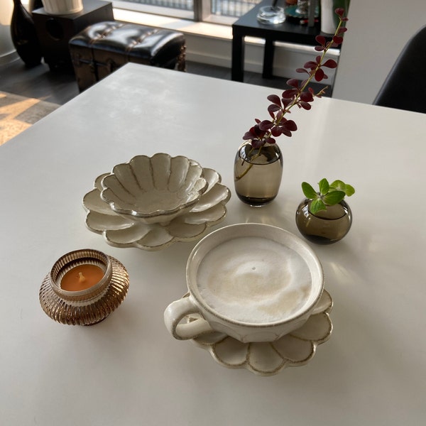 Hasami-ware Bambi Plate / Made in Japan / Porcelain Flower Plate / Hand ...