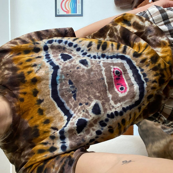 Hand Dyed Made to Order Cow Tie Dye Shirt, Brown Cow Tie Dye, T-shirt ...