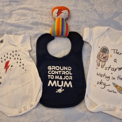 David Bowie starman Baby Grow // Baby Bodysuit, Clothes, Gift, Baby ...