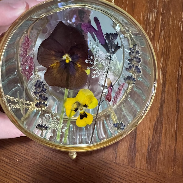 Pressed Dogwood Pansy Bleeding Heart Lilace Fern Flower Frame ...