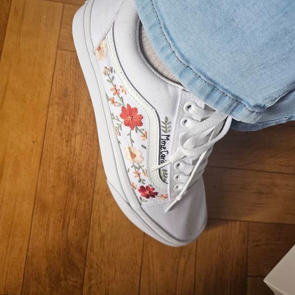 Custom Wedding Shoes, Bridal Flowers Embroidered Vans, Wedding Flowers ...