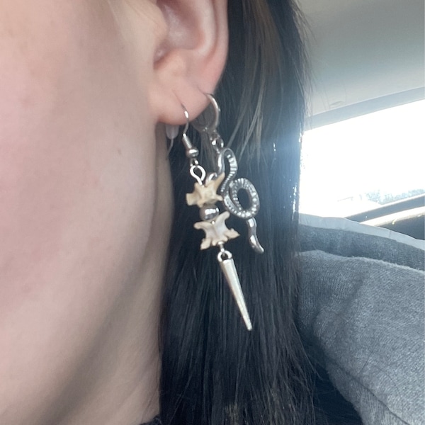 Silver Spike Snake Bone Earrings, Real Bone Jewelry, Snake Vertebrae ...