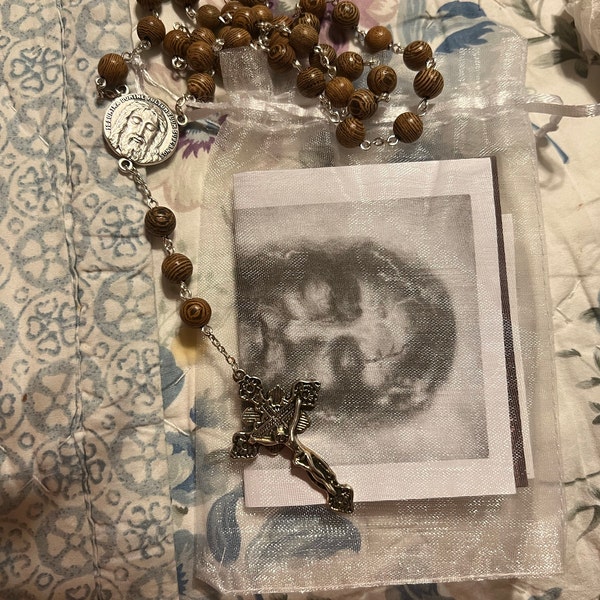 Passion of the Lord Lenten Rosary, Purple Bead Rosary With Pieta Center ...