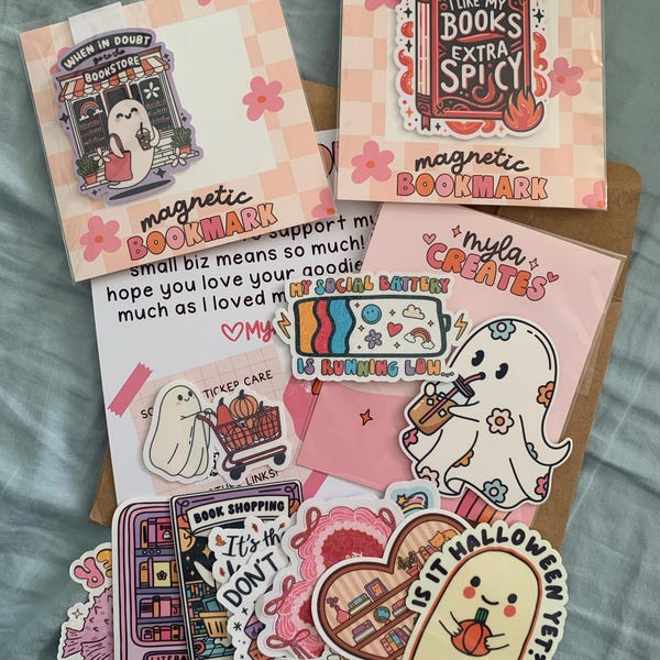 Spooky Readers Club Member Sticker Halloween Book Lover Sticker, Cute ...