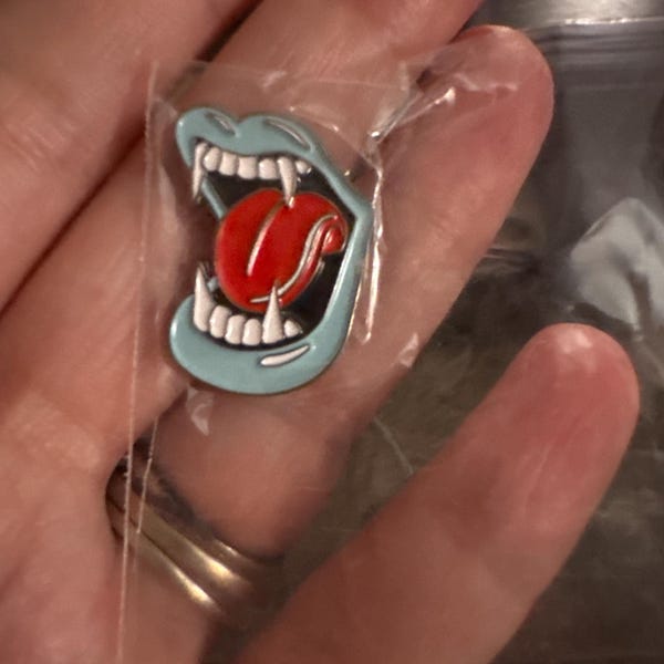 Autobots Futuristic Robot Movies Pin Robot Gift Funny Pins Set Cute Bag ...