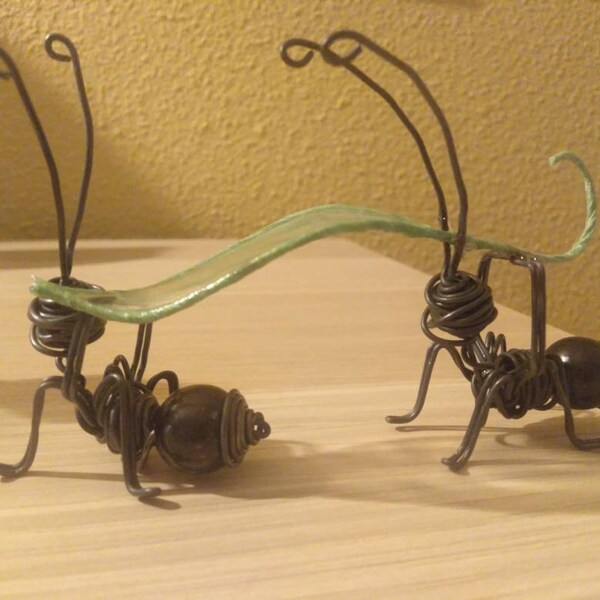 Sculpture of Ants Carrying a Leaf. Working Ants. Anniversary Gift. Gift ...