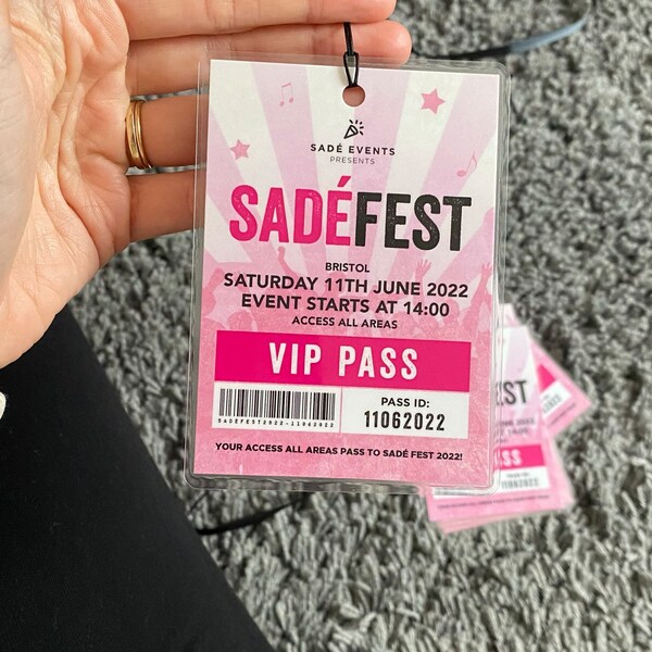 Personalised Festival Style VIP Pass & Lanyard Invitations Invites ...