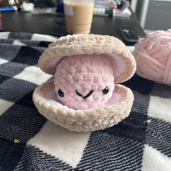 PATTERN: Low Sew Plush Cecil the Clam Pattern Amigurumi Super Bulky ...