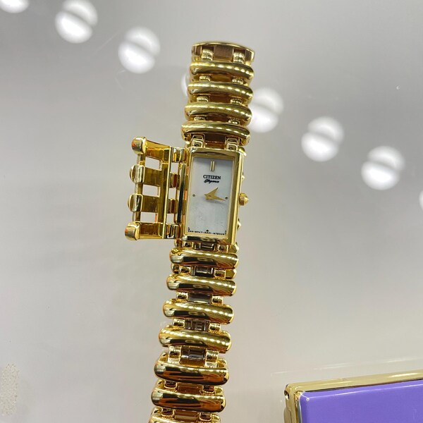 Vintage SEIKO Gold Tone Tank Quartz Watch With New Black Leather Band ...