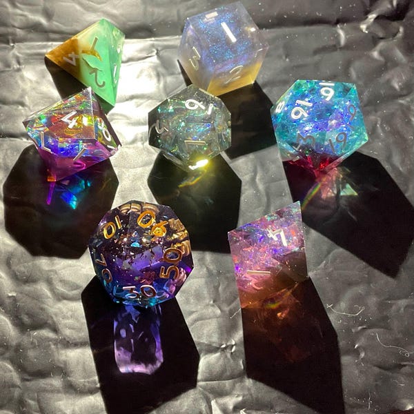 Dice Gacha Random Set - Handmade Resin Sharp Edge Dnd Dice Set for Dnd ...