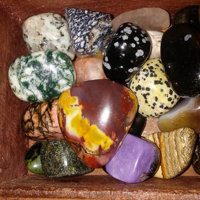 Mookaite Jasper Tumbled Stone, Mookaite Tumble, Jasper, Crystal, Pocket, Palm, Crystal Grid ...