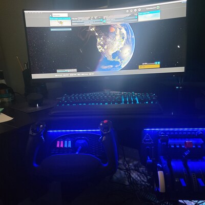 Honeycomb Alpha Yoke, Honeycomb Bravo Throttle and Logitech Panel ...