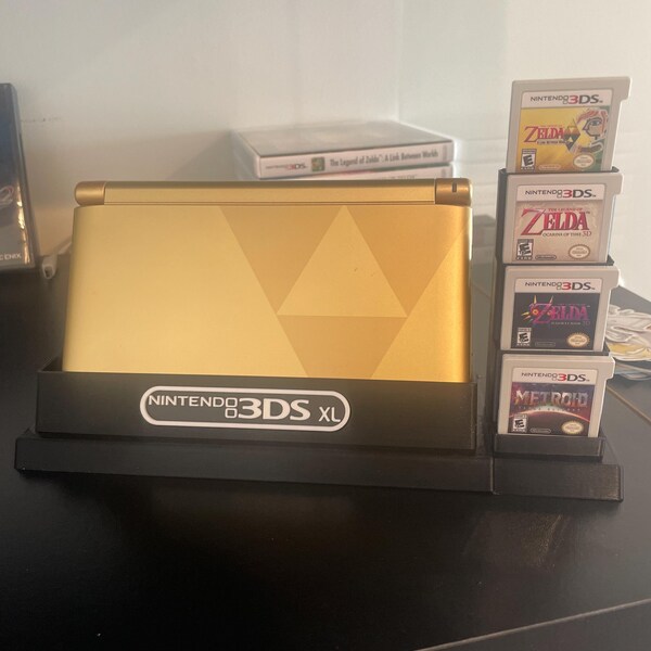 Nintendo Game Boy Advance SP (for Protective Case) and 9 Game Cartridge ...