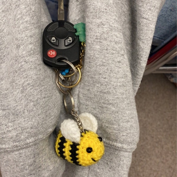 Bumble Bee Keyring / Bee Keychain / Crochet Bumble Bee / Summer Bumble Bee / Easter Bumble Bee ...