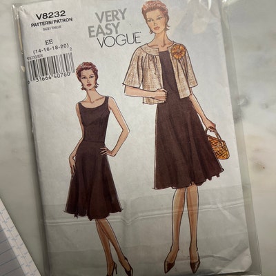 Vintage 1950s Butterick 5932 Sewing Pattern Bridal Gown With - Etsy