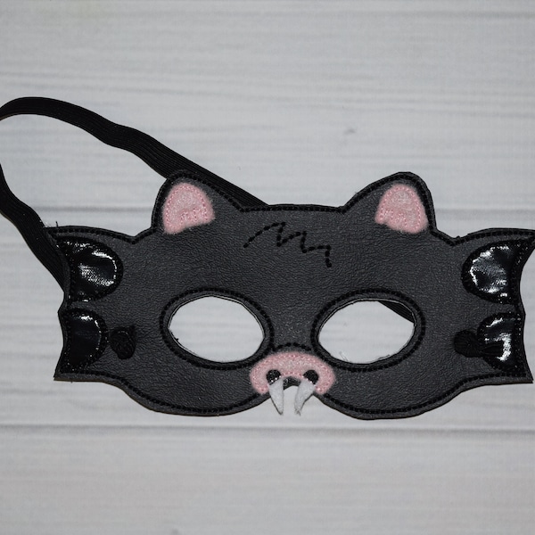 Bat Mask Embroidery Design, Bat Mask, Machine Embroidery, ITH Mask, in ...