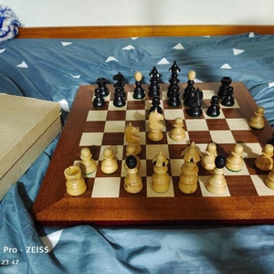 Vintage Swiss Made glass Eyed Chess Set With Marquetry Folding Chess ...