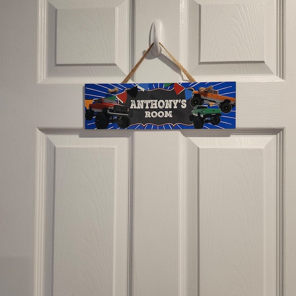 Personalized Round Door Sign for Assisted or Senior Living Apartment ...
