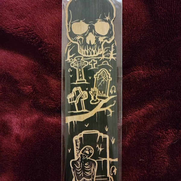 Horror Book Mark Skull Graveyard Zombie Wooden Bookmark | Book Lover ...