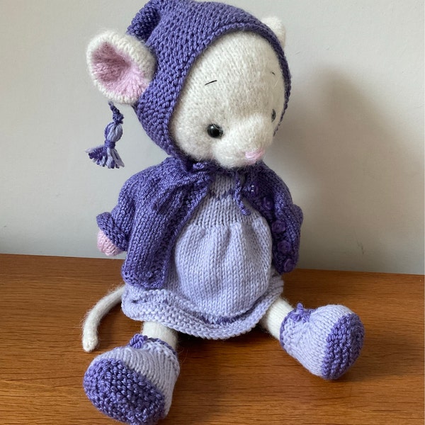Doll Clothes Knitting Pattern for a Mouse - Christmas Mouse - Toy ...