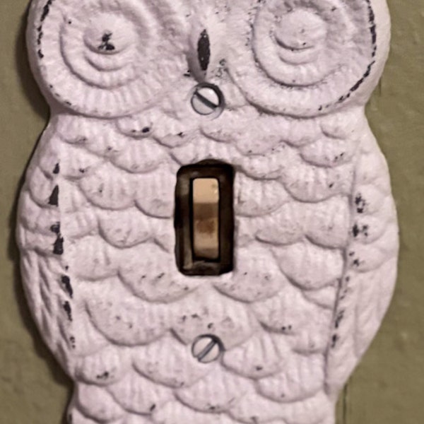 Shabby Chic Owl Light Switch Cover: Distressed Farmhouse Decor - Etsy
