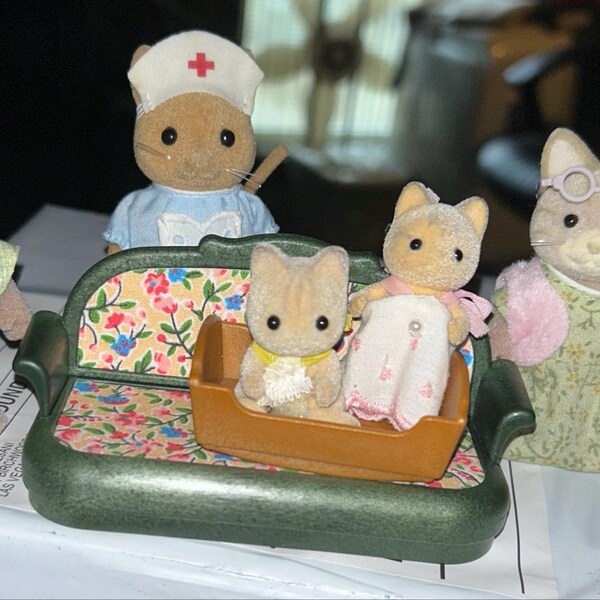 Calico Critters Camper Shell - Excellent Condition for Customization ...