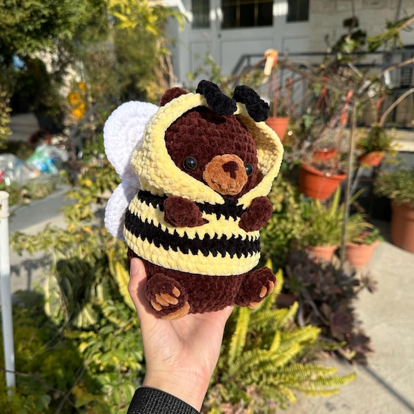Amigurumi Pattern "bono the Monkey", Chubby Monkey in a Banana Costume ...