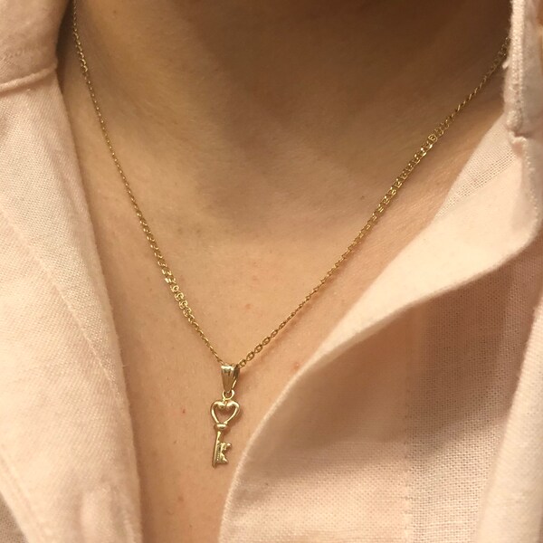 10k Yellow Gold Heart Key Necklace - Etsy