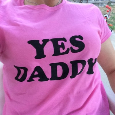 Yes Daddy Submissive Pink DDLG T-shirt - Etsy