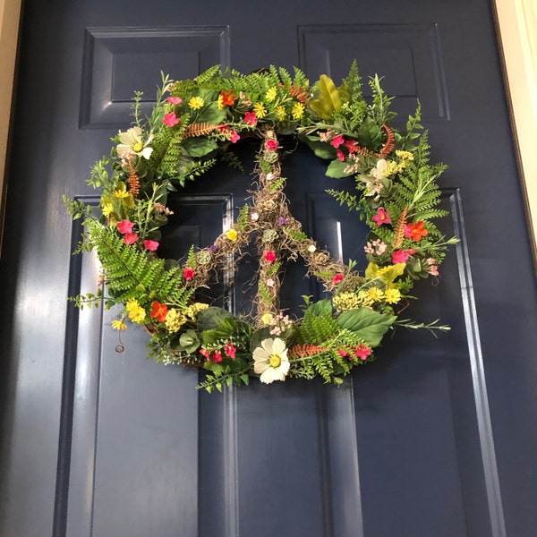 18" Wildflower and Greenery Peace Sign - Etsy
