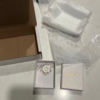 FILIA // White Flower Wedding Earrings, Floral Bride Earrings, Bridal ...