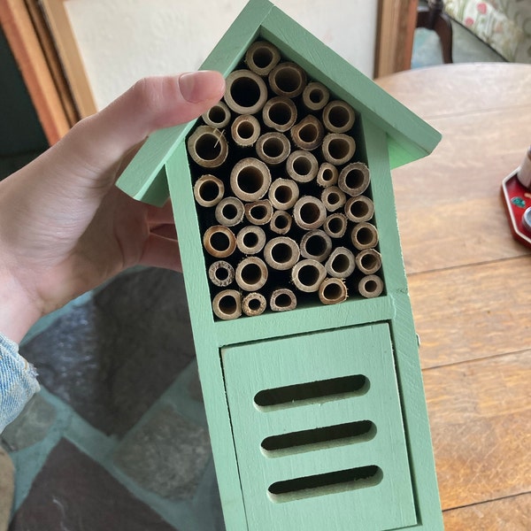 Sunny Pollinator House: 2-room Insect Hotel, Native Bee & Ladybug ...