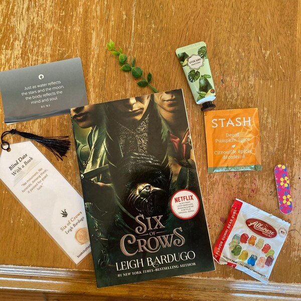 Blind Date With a Book, Surprise Book Box, Exciting Book Bundles ...