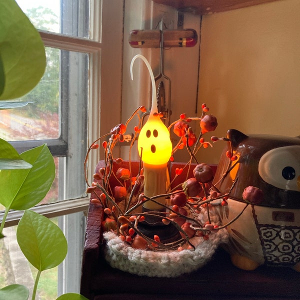 Novelty Silicone Dipped Light Bulb - Ghost - Candelabra Socket ...