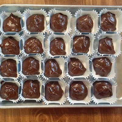 100 Paper Baking Cups Oven Safe Square Baking Cups Parchment Cups Small ...