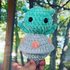 Weebee the Space Invader No Sew Crochet Pattern - Etsy Canada