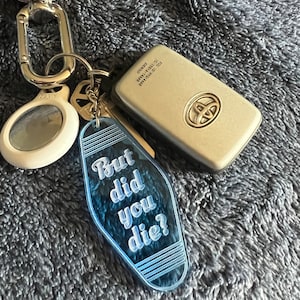 Retro Motel Keychain, Funny and Cute Keychains Engraved on Acrylic ...