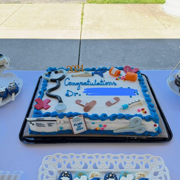 Fondant Nurse Doctor Cake Toppers - Graduation Cake Toppers - Medical ...